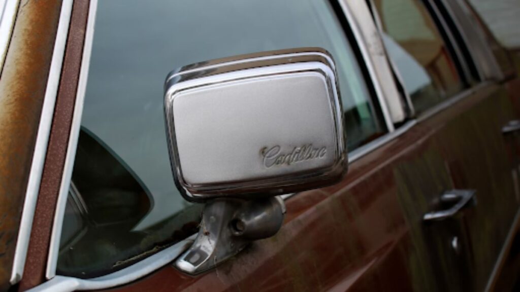 Reflect Your Ride: Crafting Unique Mirrors for Your Motorcycle