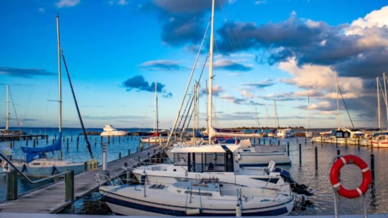 Streamlined Floating Platform Systems for Easy Assembly: A Guide