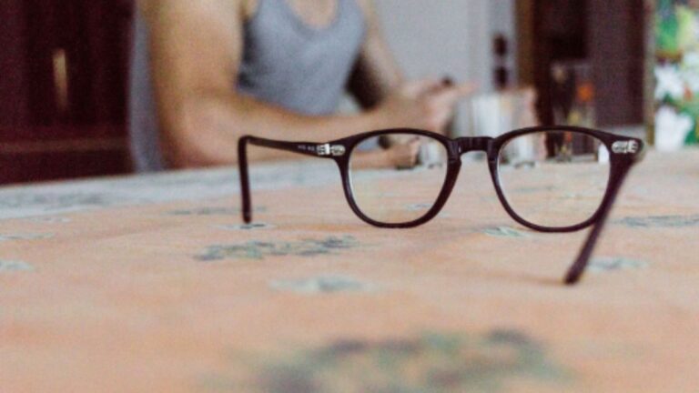 Protecting Your Eyesight: 6 Critical Tips You Need to Follow